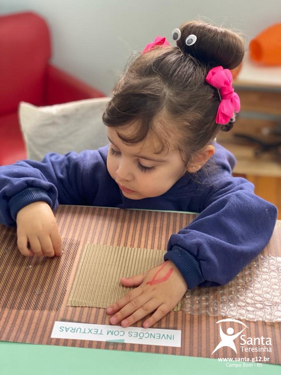 EXPLORANDO TEXTURA – Colégio Santa Teresinha