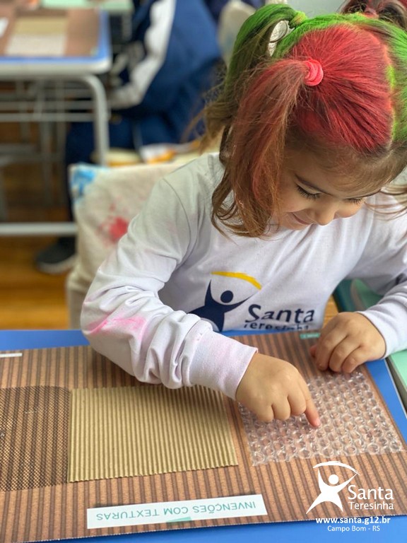 EXPLORANDO TEXTURA – Colégio Santa Teresinha